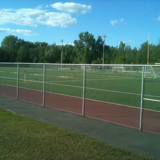 Parc Laval-Ouest Plateau St-Antoine - Laval-Ouest - 2315-2321 Chemin ...