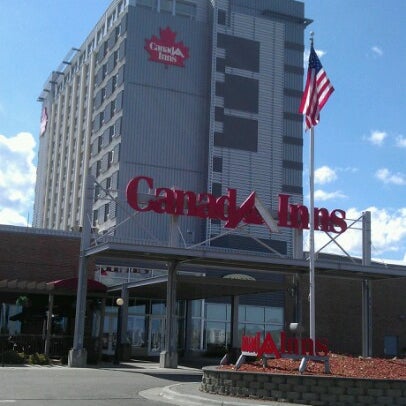 Canad Inns - Hotel
