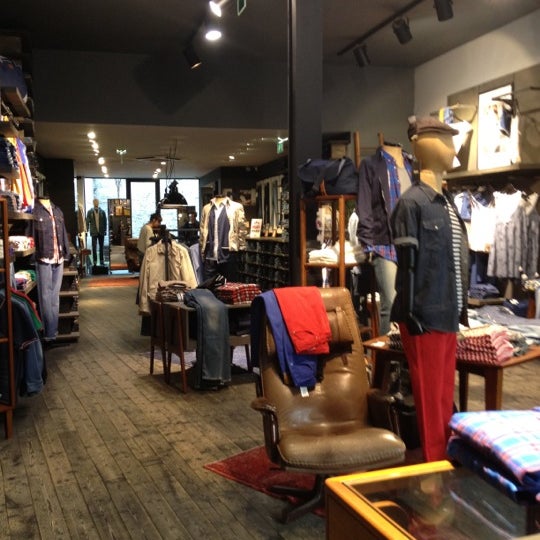 Lee Jeans Store - Sint-Andries - 3 tips from 322 visitors