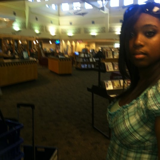 Columbus Metropolitan Library - Southeast Branch - Library in Groveport