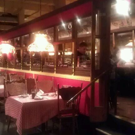 Spaghetti Warehouse - Italian Restaurant