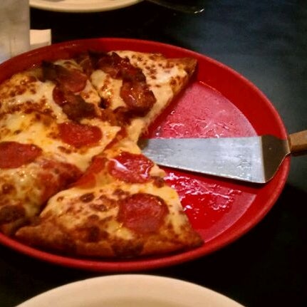 Minsky's Pizza - Pizza Place