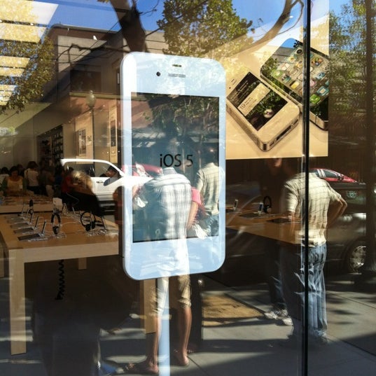 Photos at Apple 4th Street - Electronics Store in Berkeley
