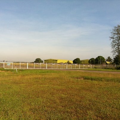 Seletar East Camp - Monument