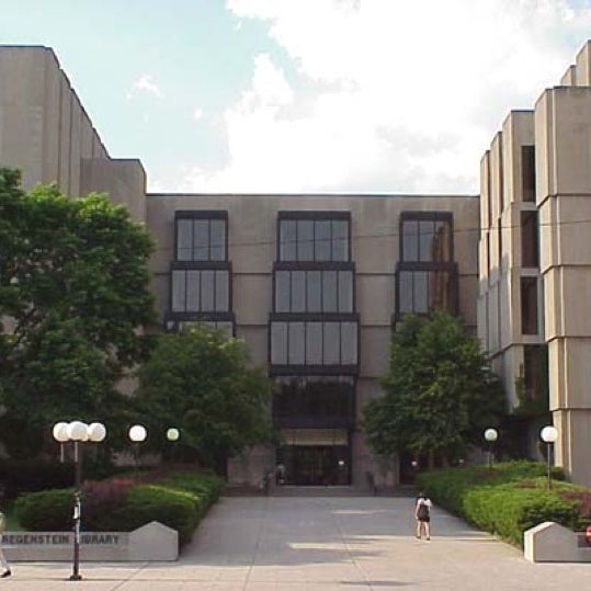 Photos at The Joseph Regenstein Library - 15 tips from 1095 visitors
