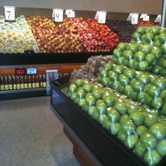 Photos at Parisis Food Hall - Deli