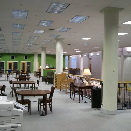 Chesapeake Public Library - 298 Cedar Rd