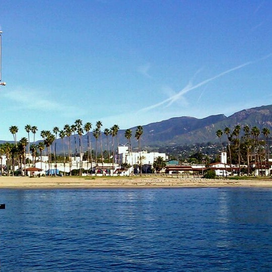Is East Beach Santa Barbara Dog Friendly