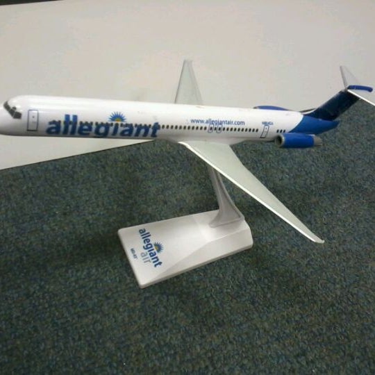 Allegiant Ticket Counter - Cedar Rapids, IA