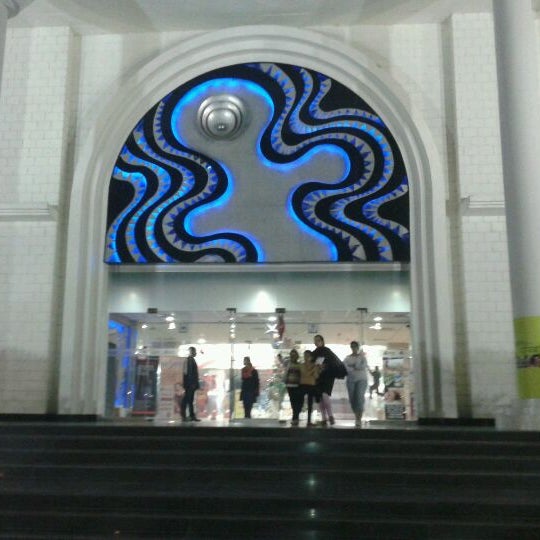 Axis Mall - Shopping Mall in Kolkata