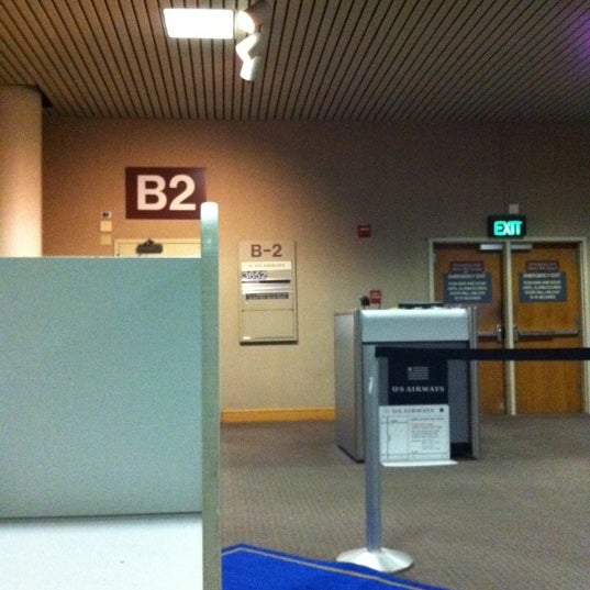 Gate B2 - Airport Gate in North Charleston