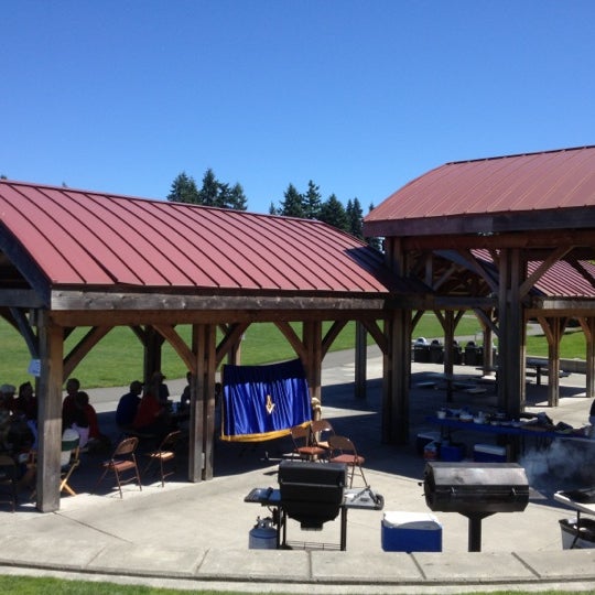 Crossroads Park - Crossroads - 16000 NE 10th St