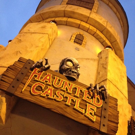 Haunted Castle - Santa Cruz Beach Boardwalk - Santa Cruz Beach Boardwalk