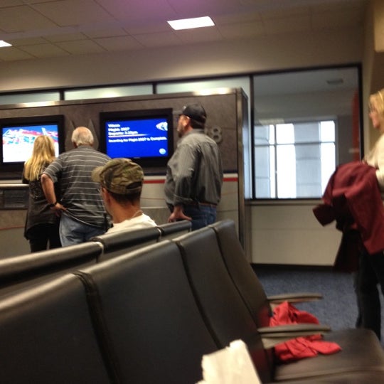 Gate B39 - Airport Gate