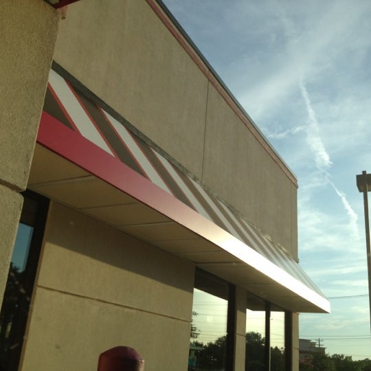 Boston Market (Now Closed) - American Restaurant