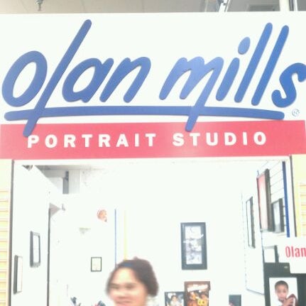 Olan Mills Portrait Studio - 2 tips