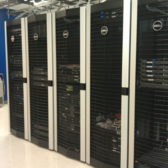 Main Place Tower - Office in Central Business District