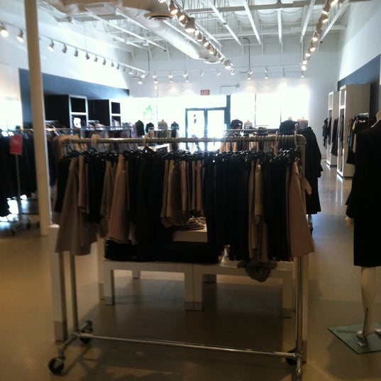 Theory Outlet - Clothing Store