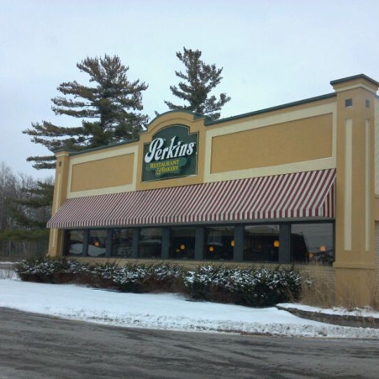 Perkins Restaurant & Bakery - 1398 E Green Bay St