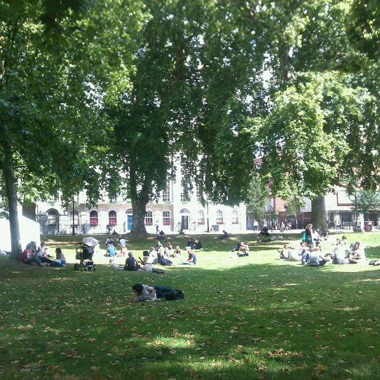 Fitzroy Square - 14 tips