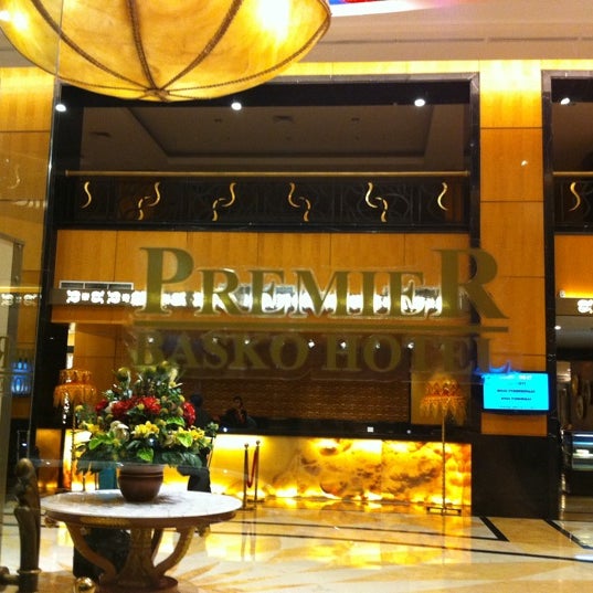 Aerowisata Premier Basko Hotel - Padang, Sumatera Barat