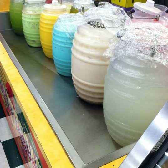 JR's Produce - Supermarket