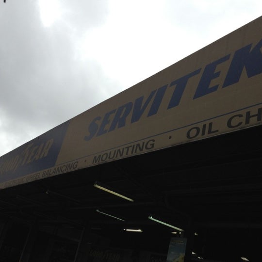 Goodyear Servitek Logo