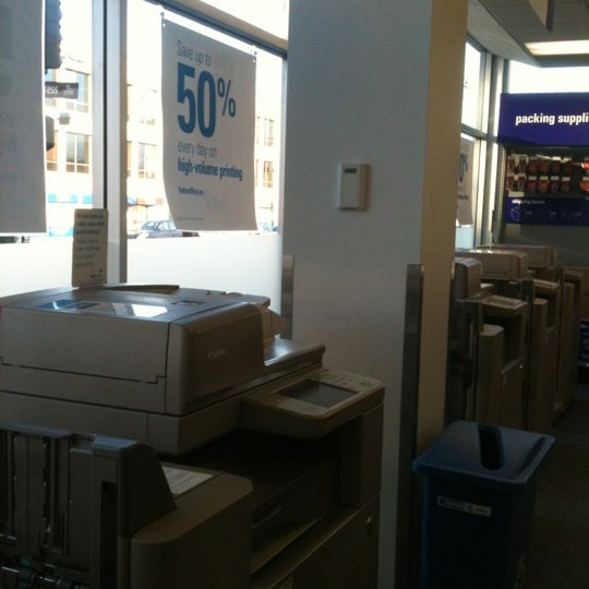 FedEx Office (Now Closed) - Paper / Office Supplies Store in Vancouver