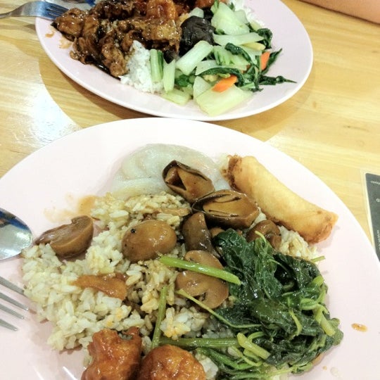 Luk Yea Yan Vegetarian Restaurant (鹿野苑素食馆) (Now Closed) - 148 Jalan ...