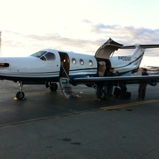 General Aviation Terminal - Airport Terminal in Bangor