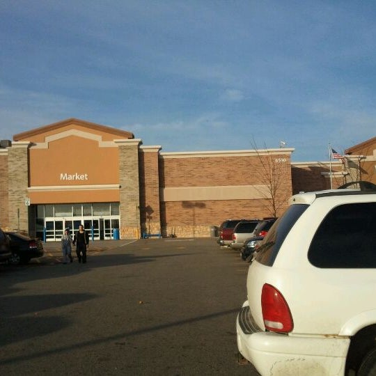 Photos at Walmart Supercenter - Big Box Store in Gurnee