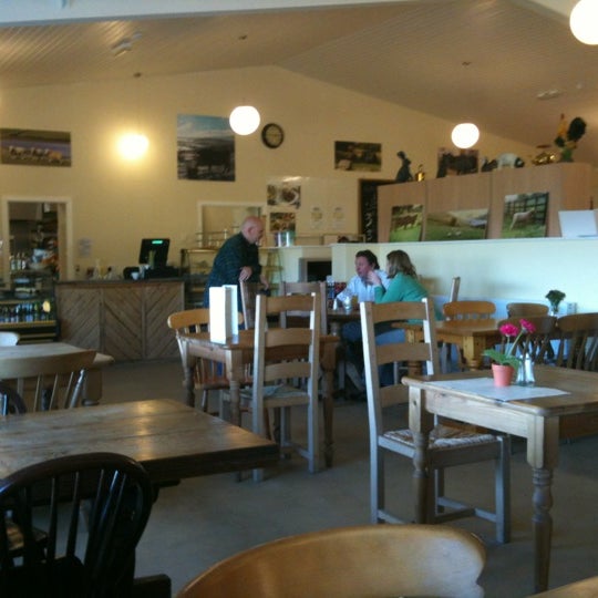Albion Farm Shop - Food and Beverage Retail in Delph