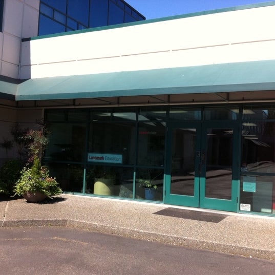 Landmark Worldwide - College Classroom in Fremont