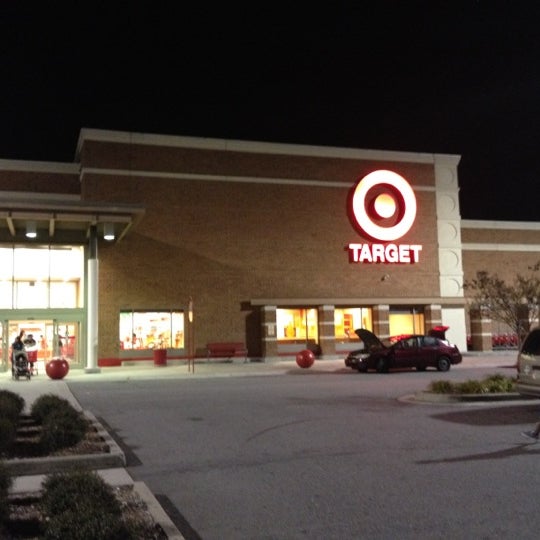 Target - Big Box Store in Wilshire Estates - Savannah Mall