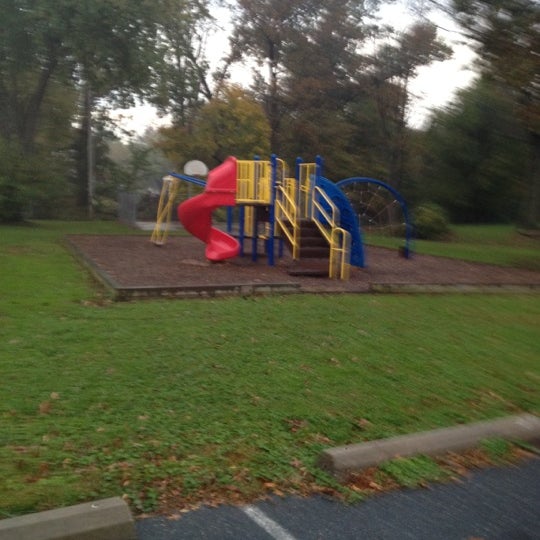 Alice And William Longley Park - 11 visitors