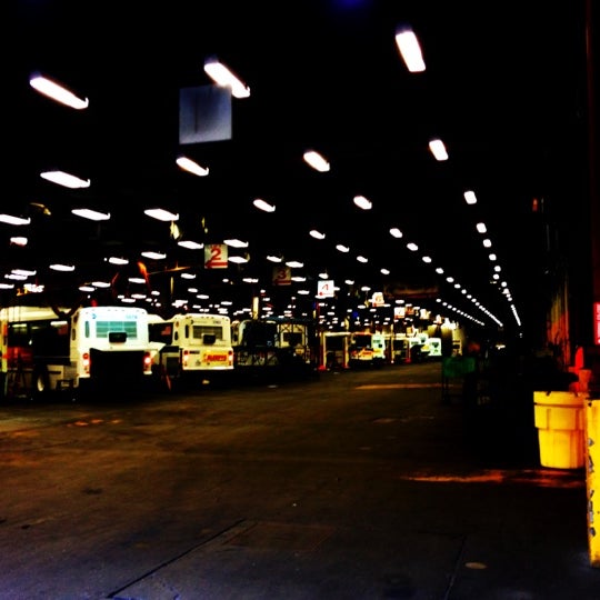 Photos at MTA Bus Operations Depot - Kingsbridge - Inwood - 31 visitors