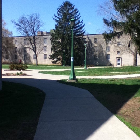 Teter Quad - Indiana University - 501 N Sunrise Dr