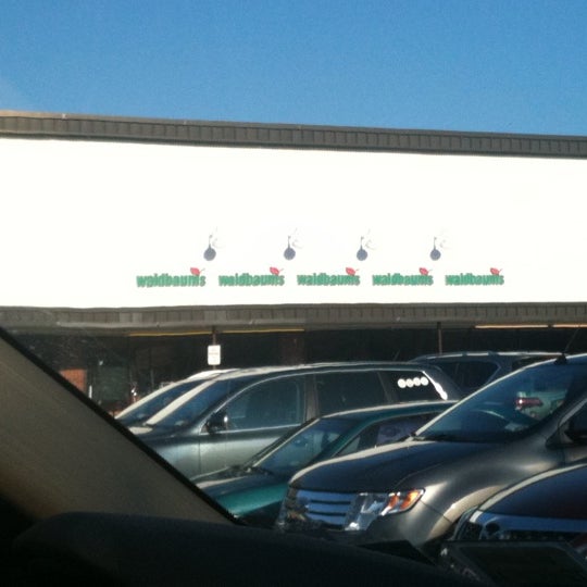 Waldbaum's (Now Closed) - Grocery Store in Westhampton Beach