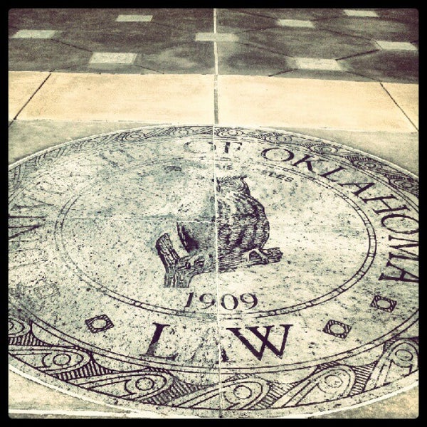 The University of Oklahoma School of Law Library - College Library in ...