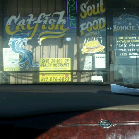 Ronnies Catfish & More - Southern / Soul Food Restaurant in Singing Hills