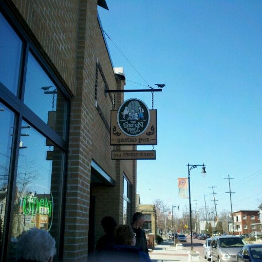 Green Well Gastro Pub - East Hills - 93 tips from 3817 visitors