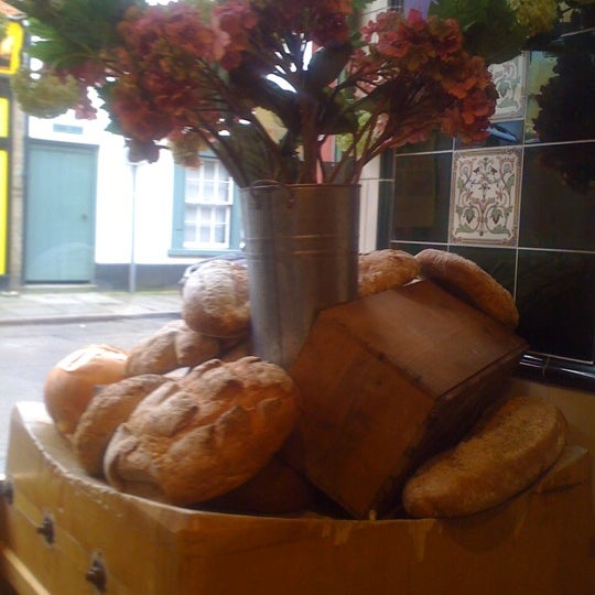 Louis' Delicatessen - Deli / Bodega in Norwich Lanes