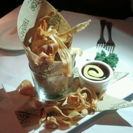 Black Rabbit Bar & Restaurant - McMenamins Edgefield - 20 tips from ...