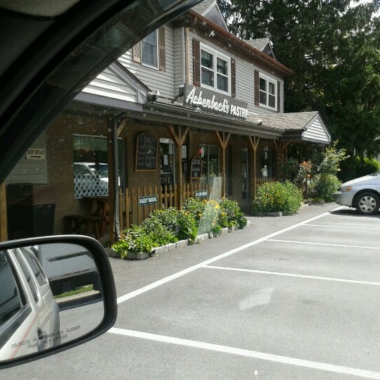 Achenbach's Pastries Inc - 11 tips