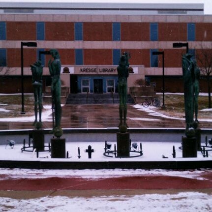 Oakland University Kresge Library - College Library in Rochester
