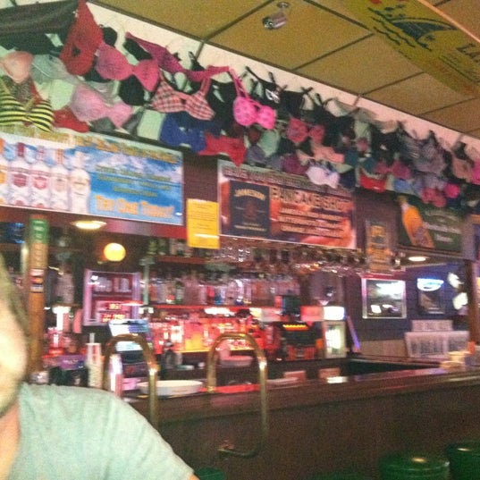 Oasis Lounge - 6 tips from 399 visitors