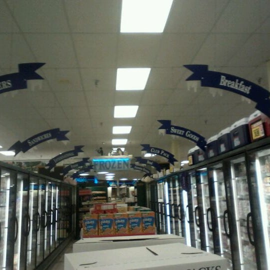 Harris Teeter - Grocery Store