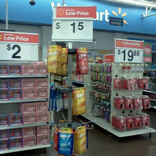 Walmart Supercenter - 2 tips from 209 visitors