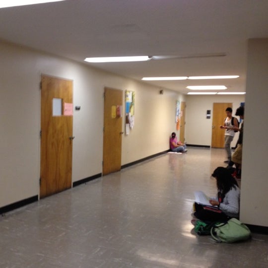 King Hall - California State University Los Angeles - University Hills ...