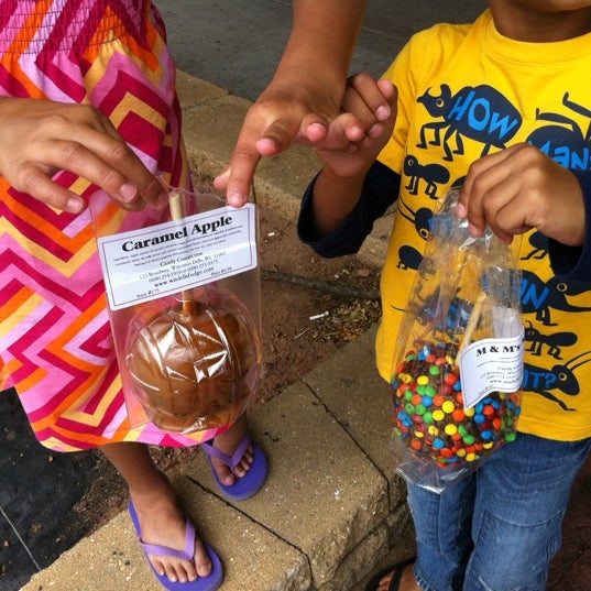 Candy Connection - Candy Store